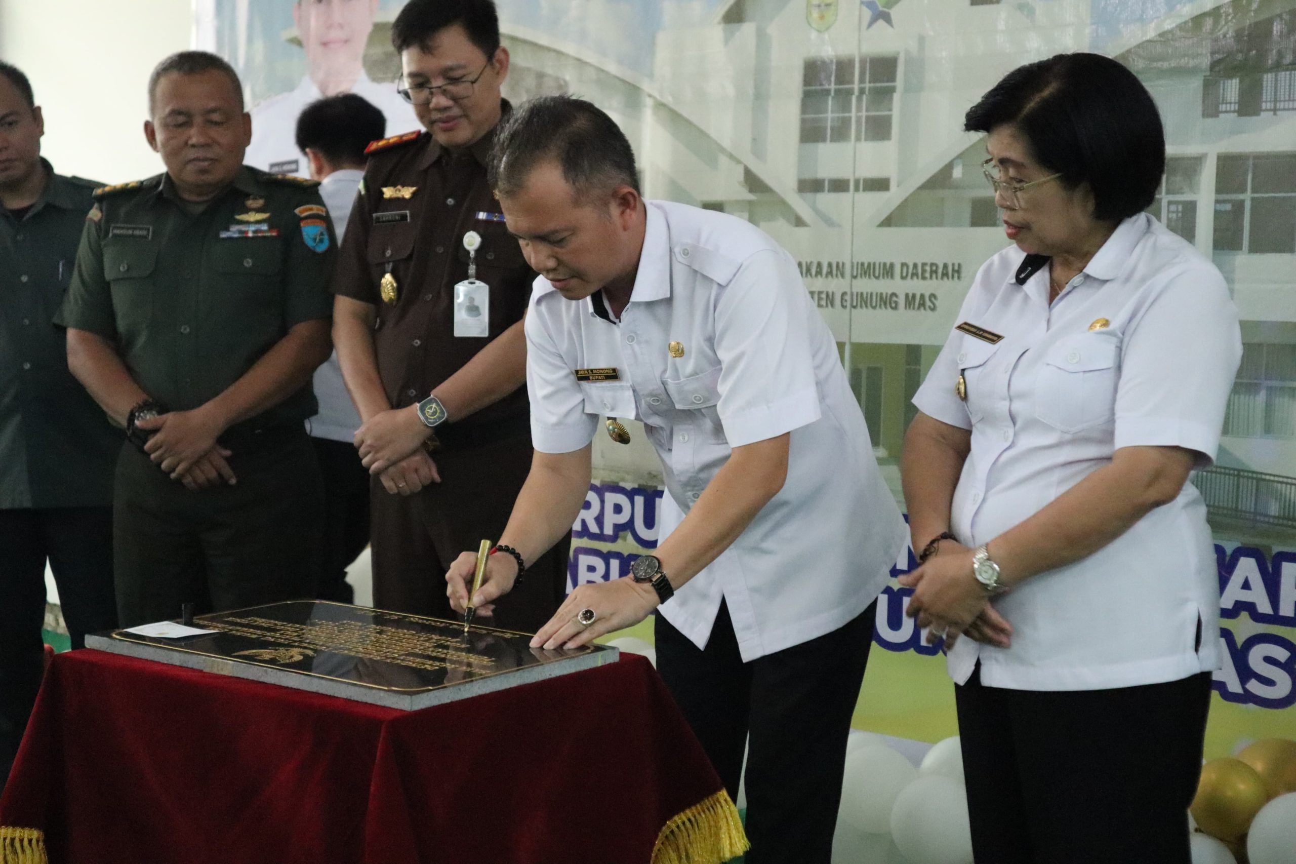 Bupati Meresmikan Gedung Perpustakaan Umum Daerah Serta Melaunching Kartu SAKTI | Multi Media ...